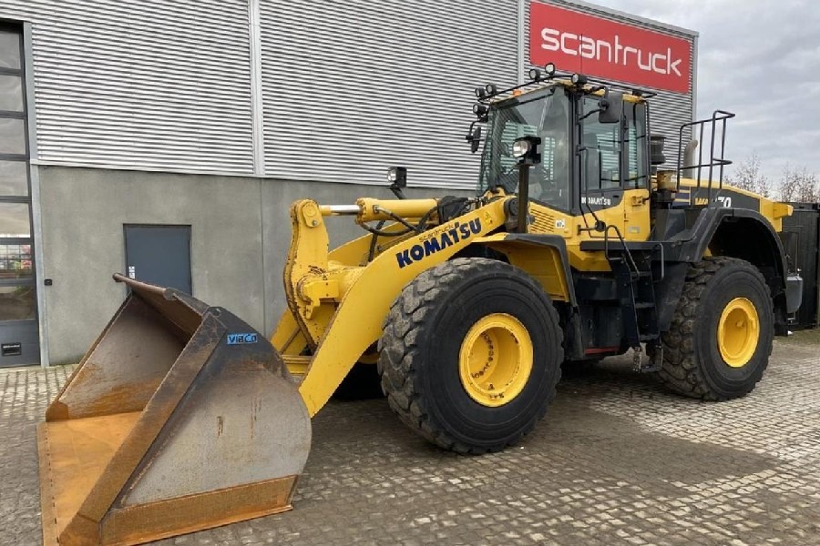 Top 5 utilaje pentru manipularea marfurilor