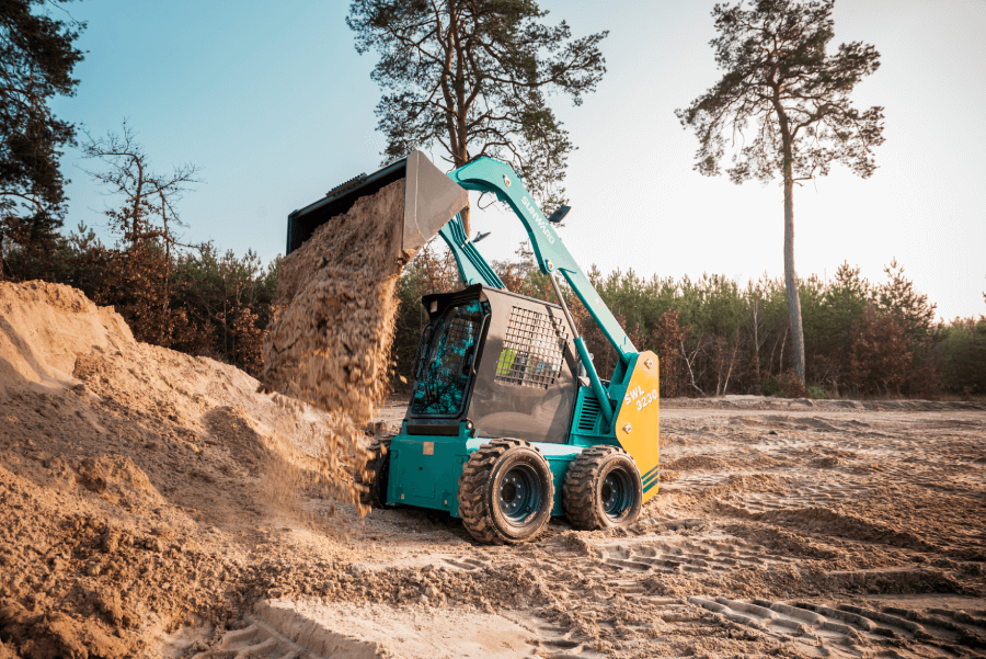 Mini-încărcătorul Sunward SWL 3230