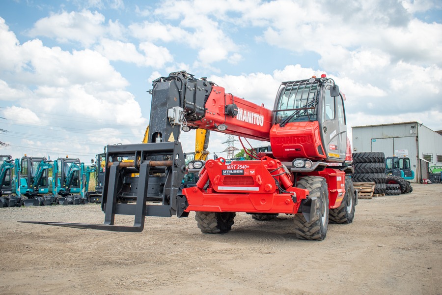 Top 5 utilaje pentru manipularea marfurilor