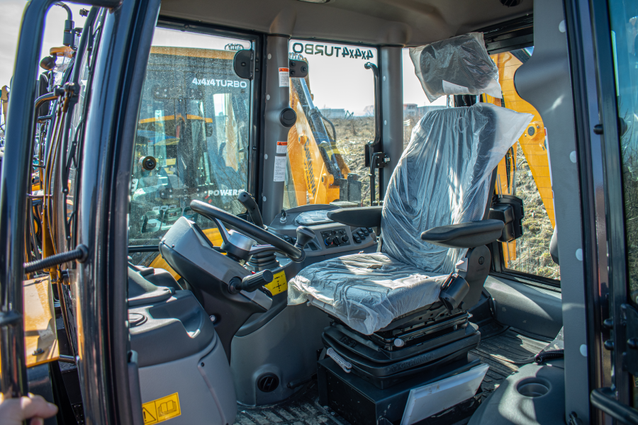 Totul despre modelul de buldoexcavator nou Cukurova 888