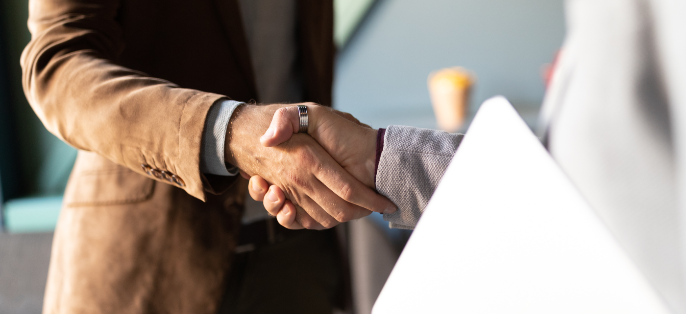 Top 10 caracteristici esențiale ale unui vânzător de succes